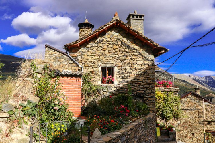 Paseo fotográfico por el pueblo de Fanlo - Cima Norte, Guía del Pirineo
